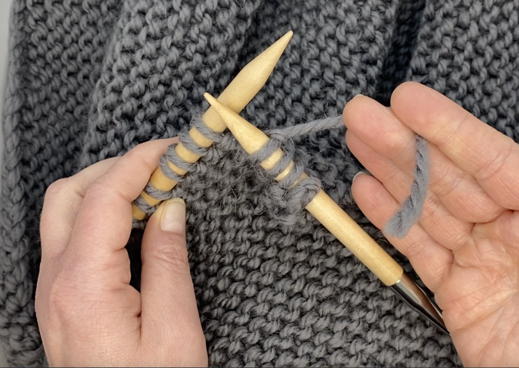 How to Join Yarn with No Knots or Lumps - Knitting Tutorials